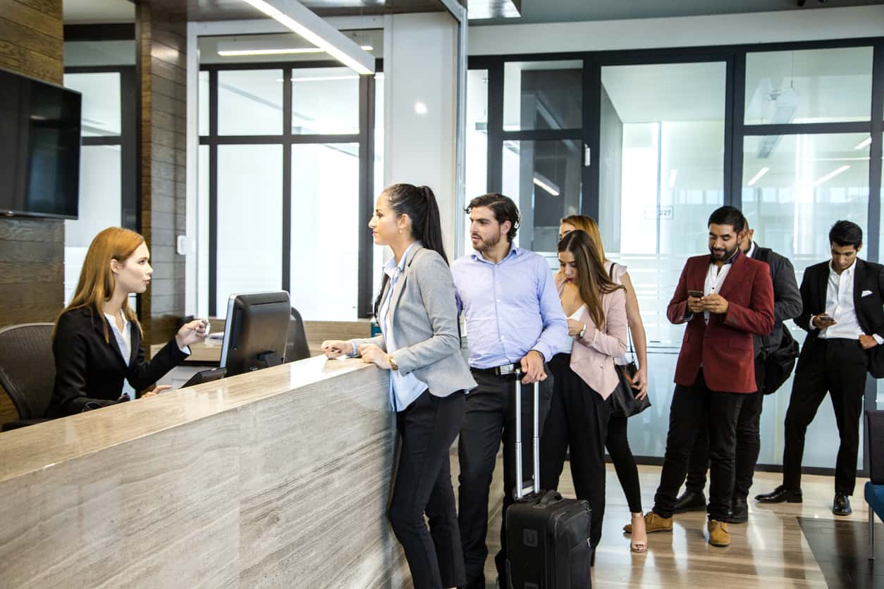 10 Proven Ways to Reduce Employee Turnover in Hospitality 2023
